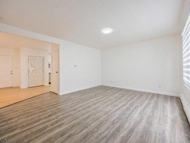 condo with 3 bedroom, East Orange NJ ES105126667