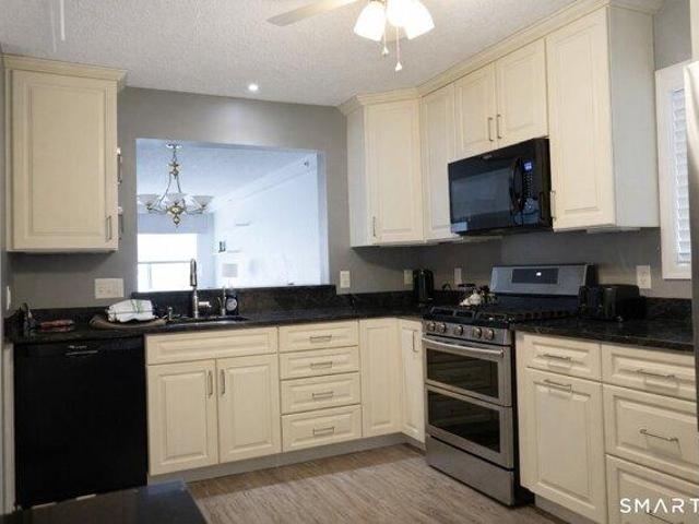 condo with 3 bedroom, East Haven CT ES103930579