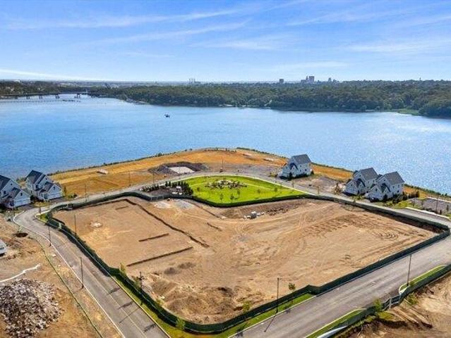 condo with 3 bedroom, East Providence RI ES103190166