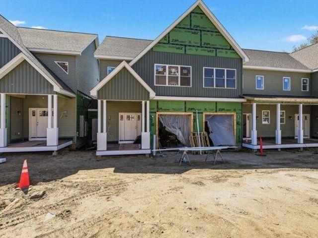 condo with 3 bedroom, Easthampton MA ES103774436
