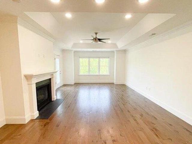 condo with 3 bedroom, Easton MA ES105059689