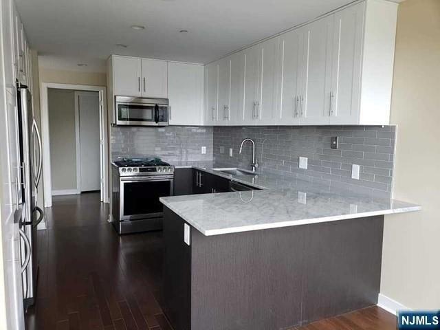 condo with 3 bedroom, Edgewater NJ ES104405742