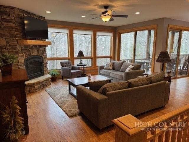 condo with 3 bedroom, Elk Park NC ES104909264