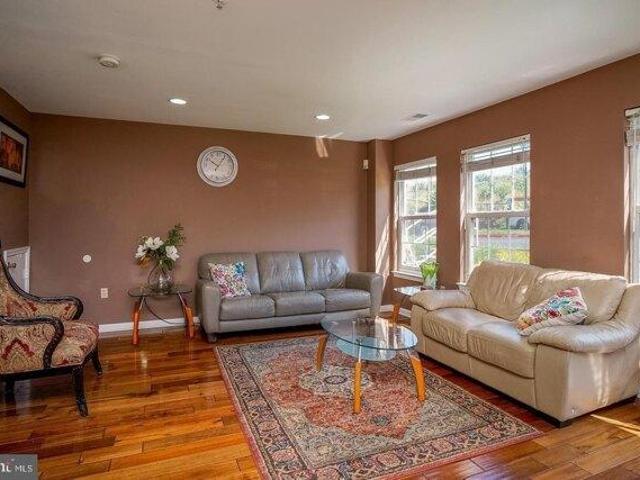 condo with 3 bedroom, Elkridge MD ES104898266