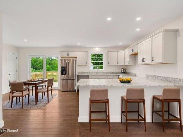 condo with 3 bedroom, Epping NH ES103495436