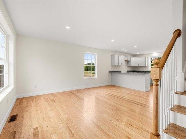 condo with 3 bedroom, Epping NH ES104569562