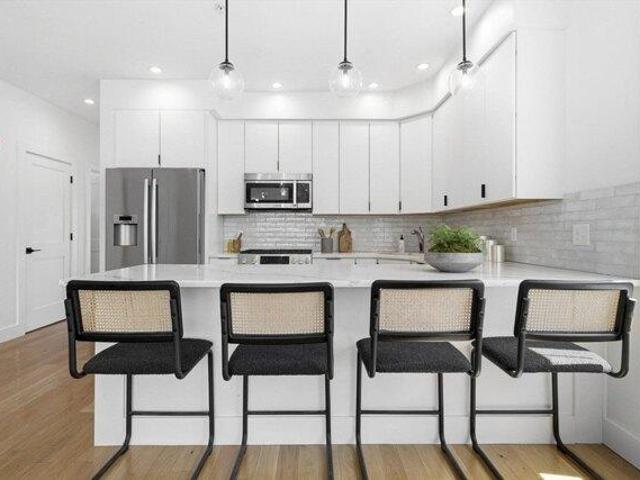 condo with 3 bedroom, Everett MA ES103887958