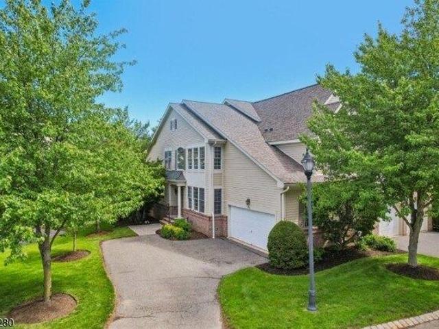 condo with 3 bedroom, Fairfield NJ DS104296511