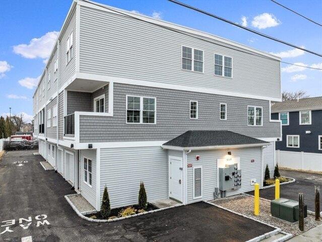condo with 3 bedroom, Fall River MA DLS102344058