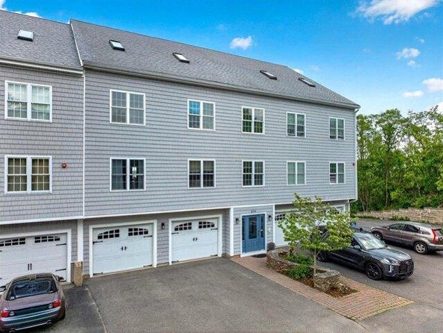 condo with 3 bedroom, Fall River MA DS104299602