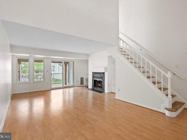 condo with 3 bedroom, Falls Church VA ES104908701