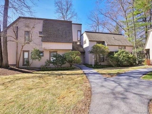 condo with 3 bedroom, Farmington CT DS89134659