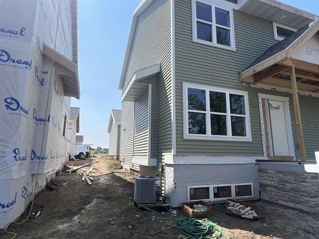 condo with 3 bedroom, Fitchburg WI DLS93136791
