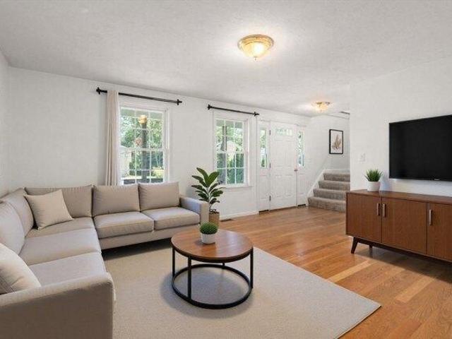 condo with 3 bedroom, Framingham MA ES104762296