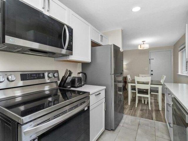 condo with 3 bedroom, Framingham MA ES104787883