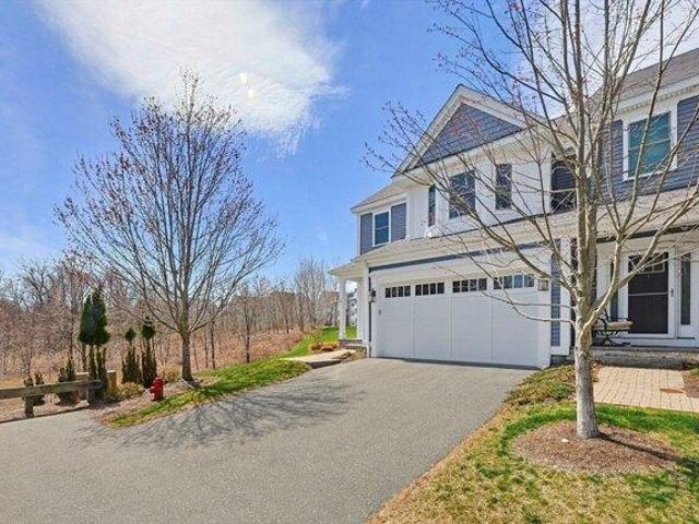 condo with 3 bedroom, Framingham MA ES103774185