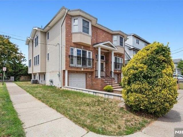 condo with 3 bedroom, Garfield NJ DS104188939