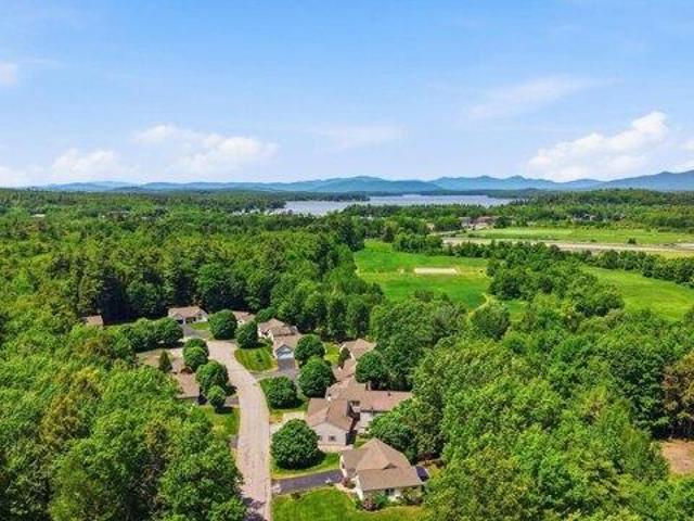 condo with 3 bedroom, Gilford NH ES104907888