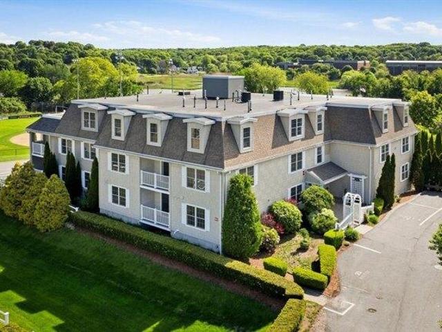 condo with 3 bedroom, Gloucester MA ES104078322