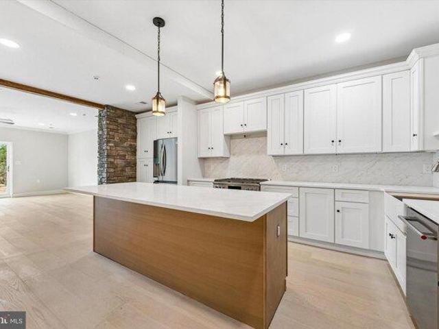 condo with 3 bedroom, Glenmoore PA DS103601342