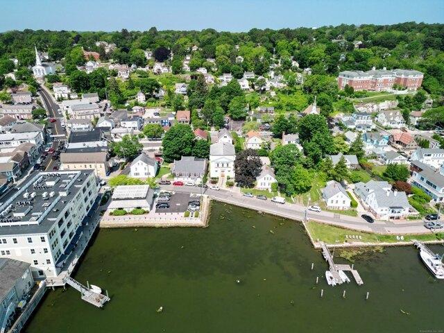 condo with 3 bedroom, Groton CT ES104789921