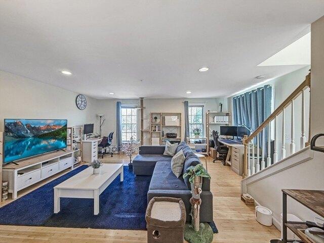 condo with 3 bedroom, Grafton MA DLS102780051