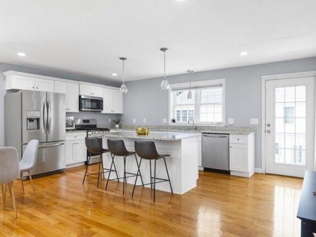 condo with 3 bedroom, Grafton MA ES104851662