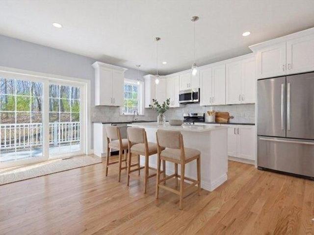 condo with 3 bedroom, Grafton MA ES105080317
