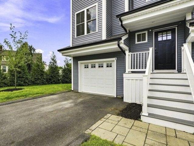 condo with 3 bedroom, Grafton MA ES105115442