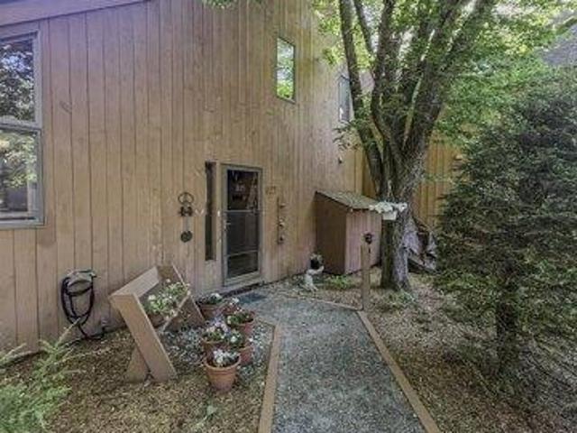condo with 3 bedroom, Grantham NH ES103440572