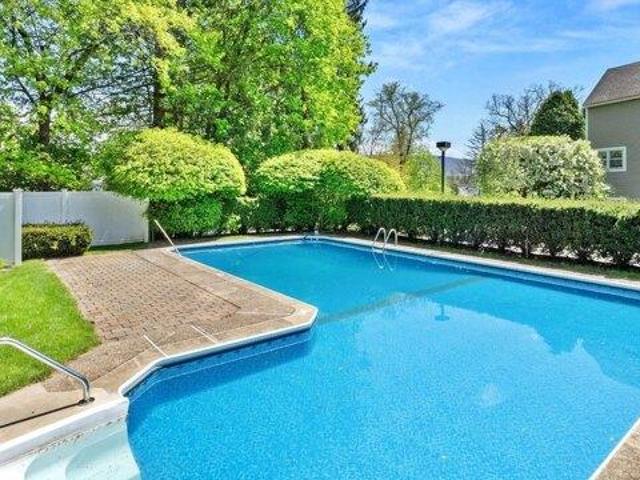 condo with 3 bedroom, Great Barrington MA DS104233180