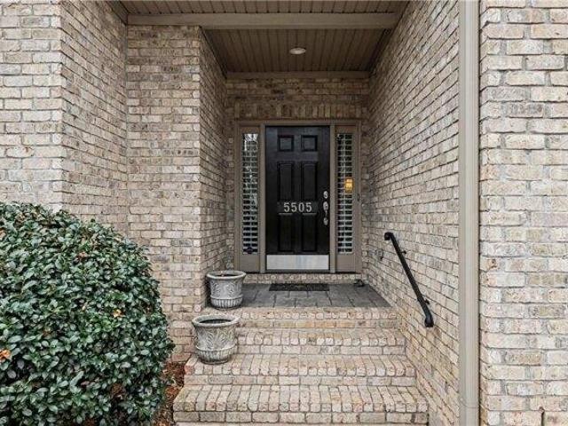 condo with 3 bedroom, Greensboro NC ES103599615