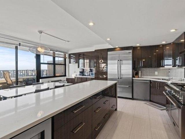 condo with 3 bedroom, Guttenberg NJ DS104235847