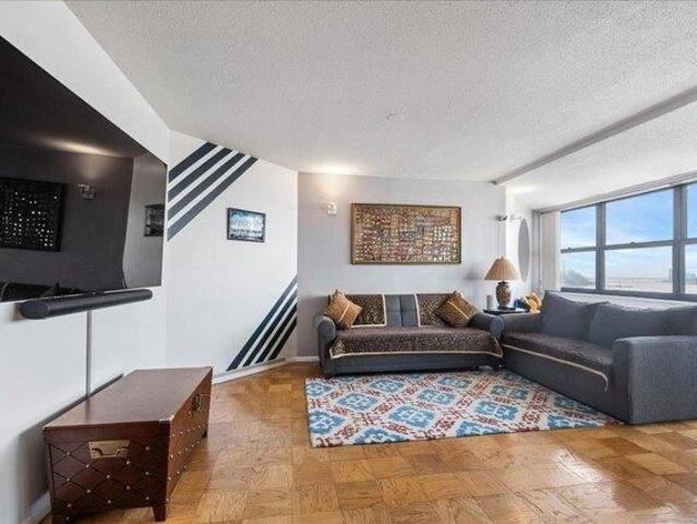 condo with 3 bedroom, Guttenberg NJ ES104407813