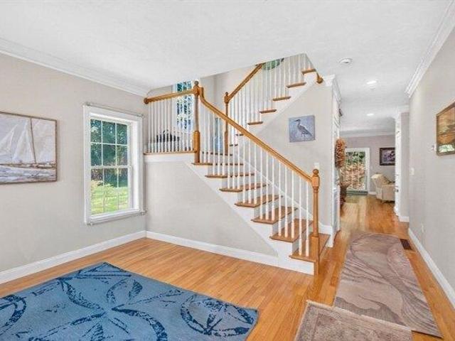 condo with 3 bedroom, Hamilton MA ES105114992