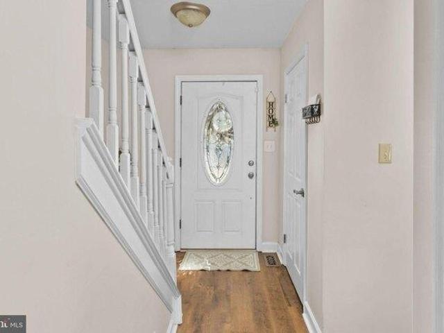 condo with 3 bedroom, Hamilton NJ ES104904086