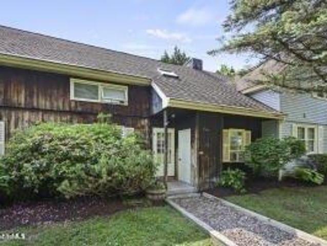 condo with 3 bedroom, Hancock MA DLS103038125