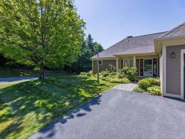 condo with 3 bedroom, Hanover NH ES104481938