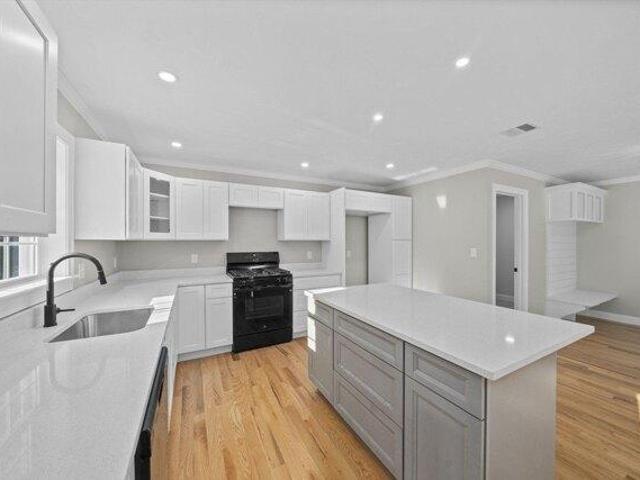 condo with 3 bedroom, Halifax MA DLS103073061