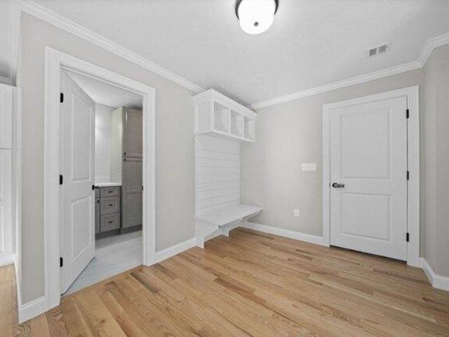 condo with 3 bedroom, Halifax MA ES103930367