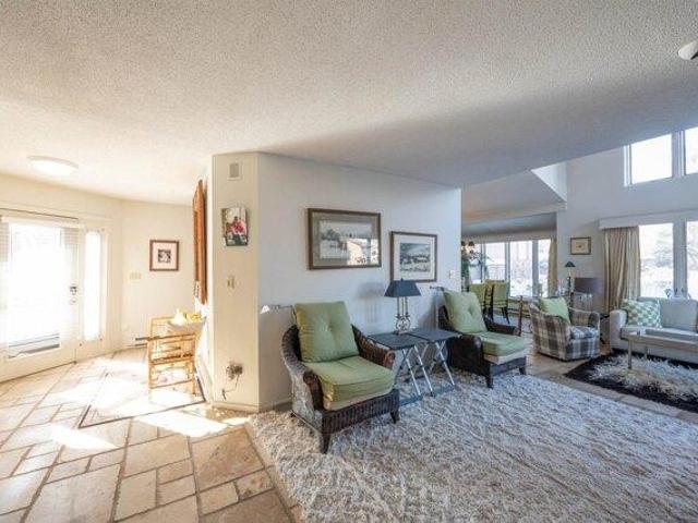 condo with 3 bedroom, Hartford VT DS103071169