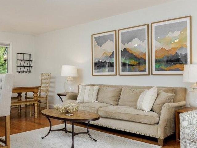 condo with 3 bedroom, Hartford VT DS104375088