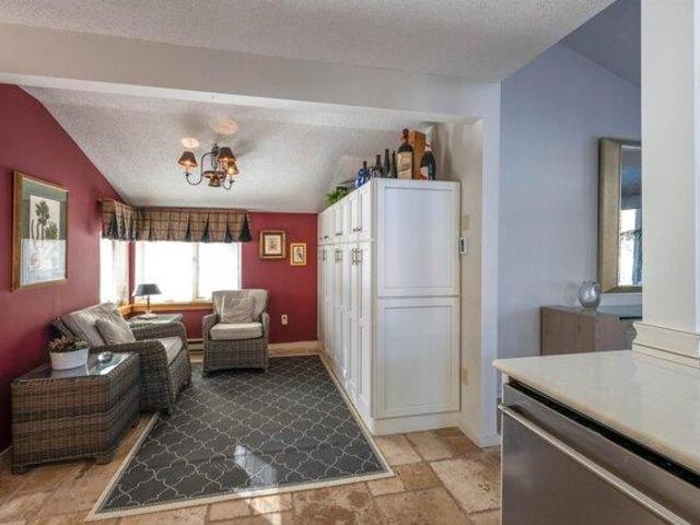 condo with 3 bedroom, Hartford VT ES105156440