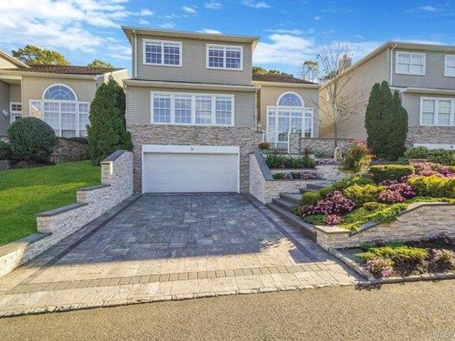 condo with 3 bedroom, Hauppauge NY DS103620316