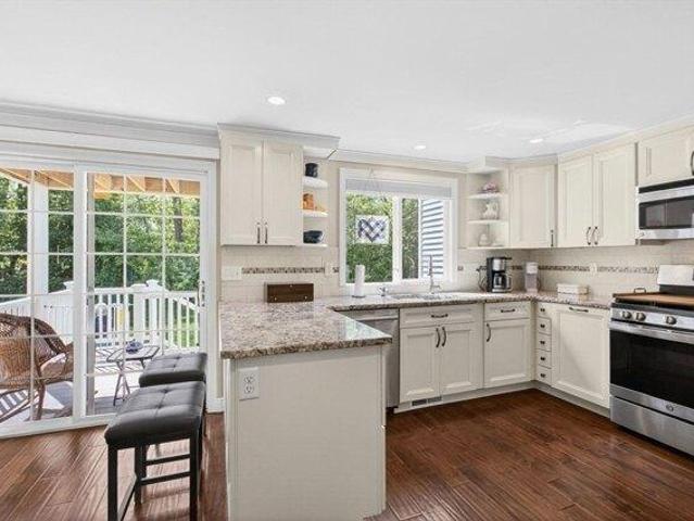 condo with 3 bedroom, Haverhill MA ES103034617