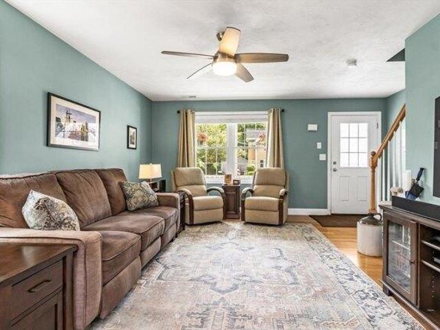 condo with 3 bedroom, Haverhill MA ES105123135
