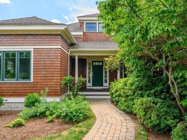 condo with 3 bedroom, Hingham MA ES104076460