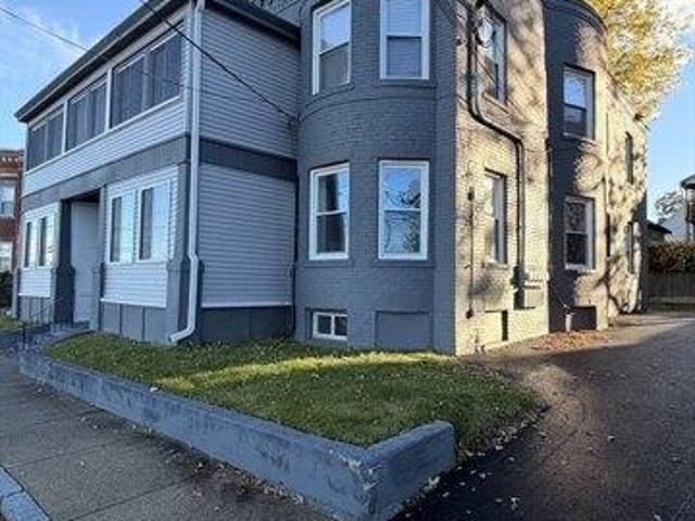 condo with 3 bedroom, Holyoke MA DLS102859511