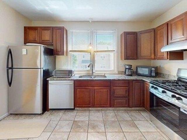 condo with 3 bedroom, Holden MA ES103930709