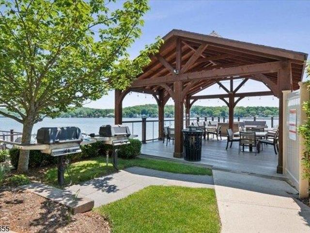 condo with 3 bedroom, Hopatcong NJ DS104441998